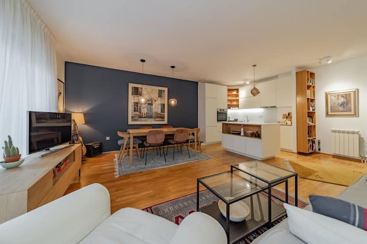 * Cozy Two Bedrooms Apartment * Balcony - Belgrade