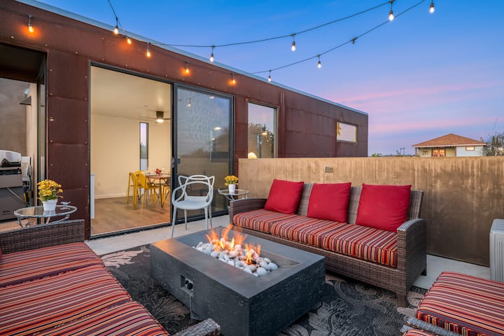4 Bed Penthouse*rooftop View*firepit* Near Zoo - San Diego, CA