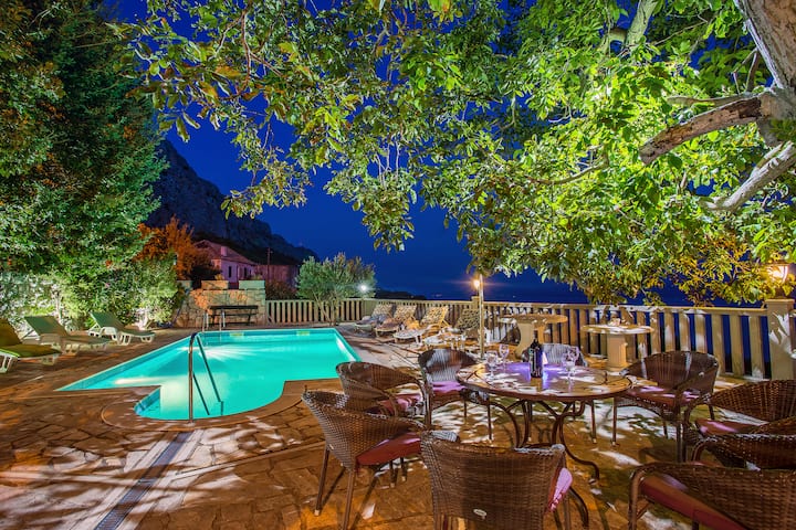 Villa Dahlia - Omiš