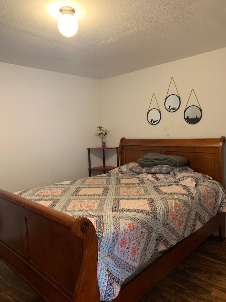 Cabin #2 Home Away From Home - Fort Stockton, TX