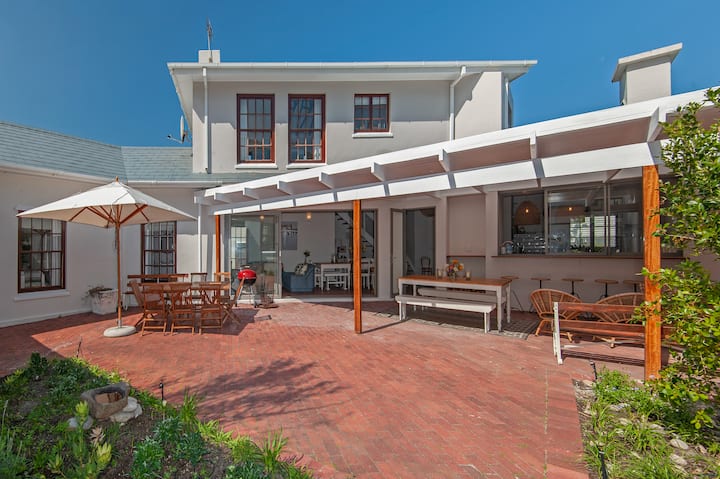 Holiday For Four - Hermanus