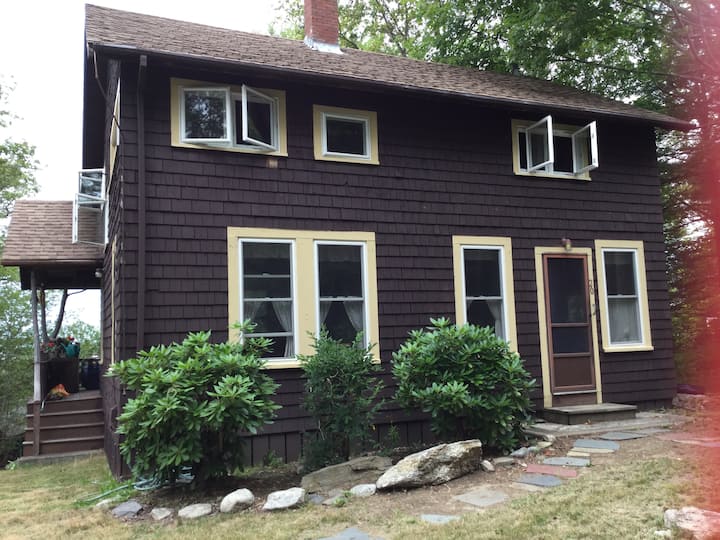 Coastal Cottage - Walk To Town! - Boothbay Harbor, ME