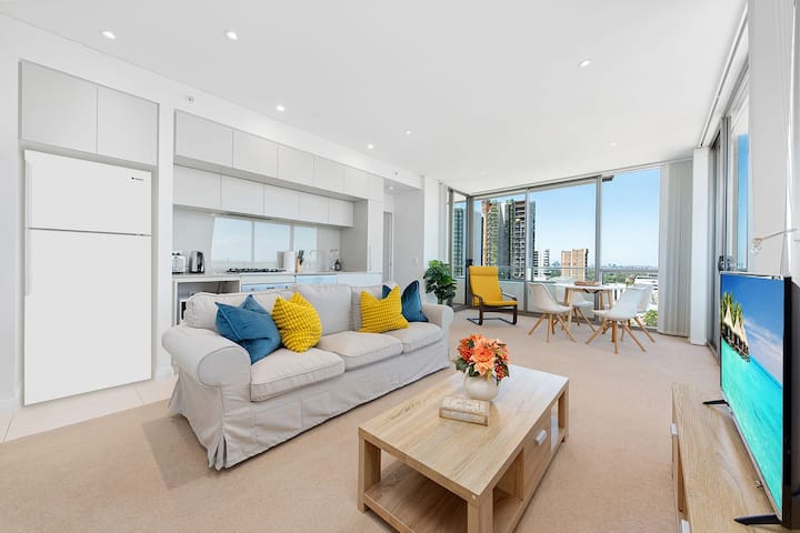 Skyview Comfy Apt In Centre Of Burwood - 스트라스필드