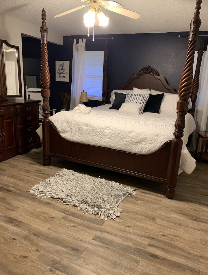 Magnolia Retreat - Home Away From Home - Shreveport, LA