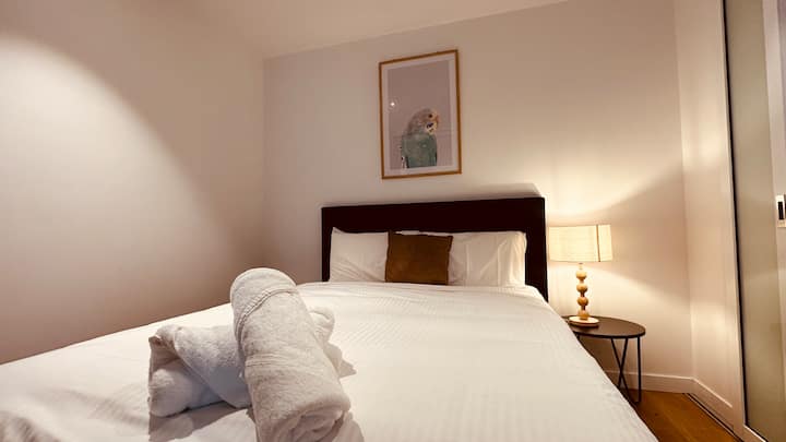 F924 Heart Cbd 2 Min Station Gym/pool/spa - Melbourne