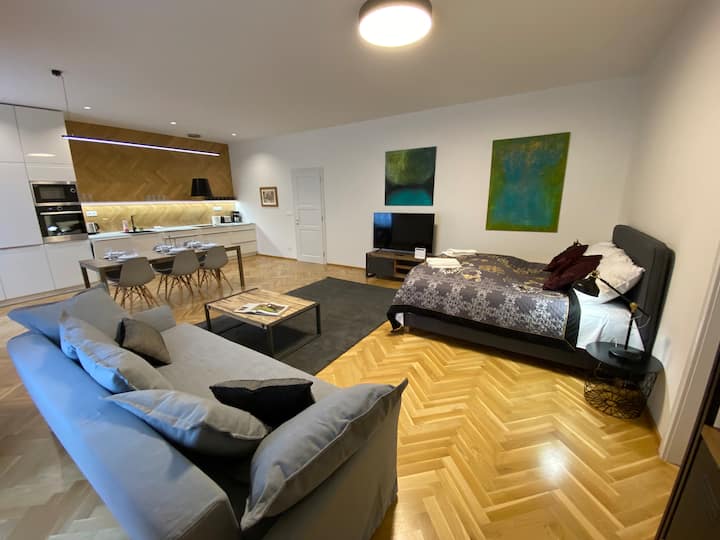 Dlouha Chic 3-bedrooms (Prague Old Town) - Praga