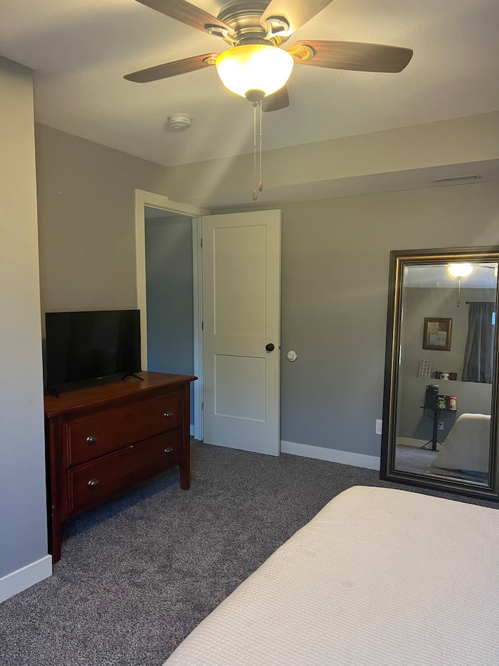 Entire Finished Basement With Bedroom And Bathroom - Cedar Rapids, IA