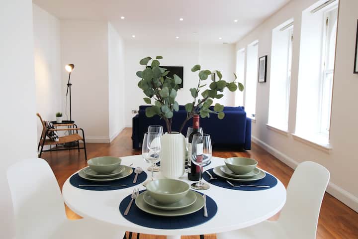 2 Under The Clock By Ssw-1br, City Centre,sleeps 6 - Cardiff