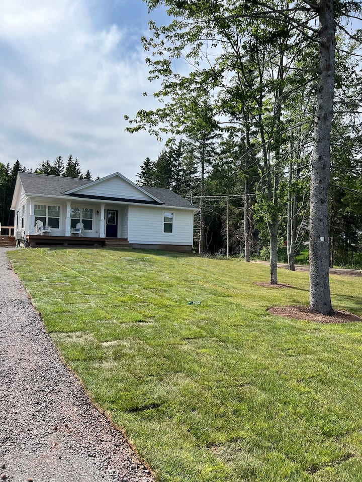 New Cottage By The Beach - Shediac