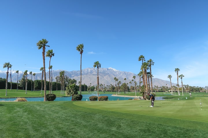 Private Clubhouse: 34 Pools, 27-hole Golf & Tennis - Cathedral City, CA