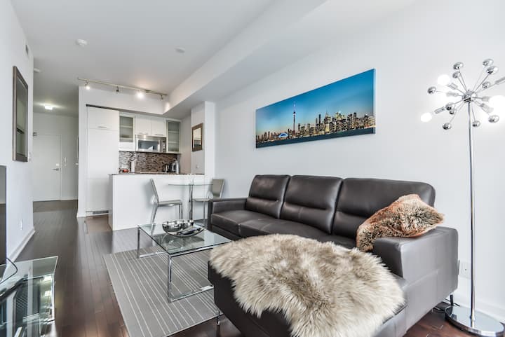 Elite Lakeview 1 Bedroom - Toronto