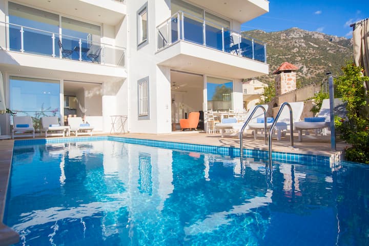 Kalkan Merkez'de ÖZel Havuzlu Villa / 6 Kişilik - Kalkan