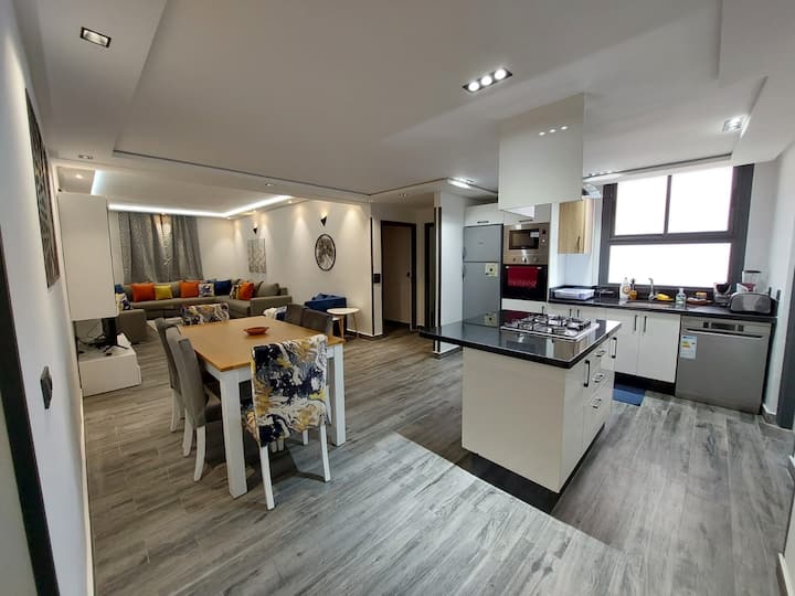 Beautiful And Stylish Apartment Hosted By Anas - Tangier