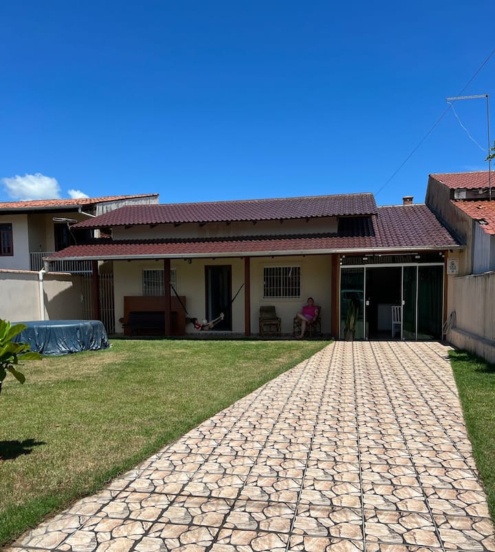 Casa Com Conforto E Segurança. - Penha