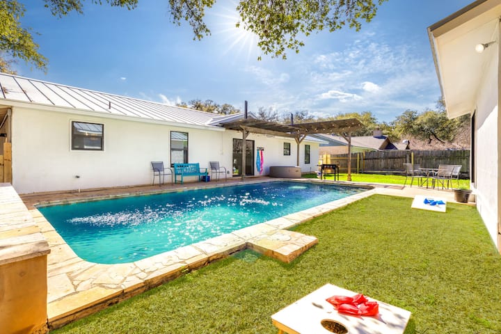 Springhill Oasis With Pool! - Stone Oak - San Antonio