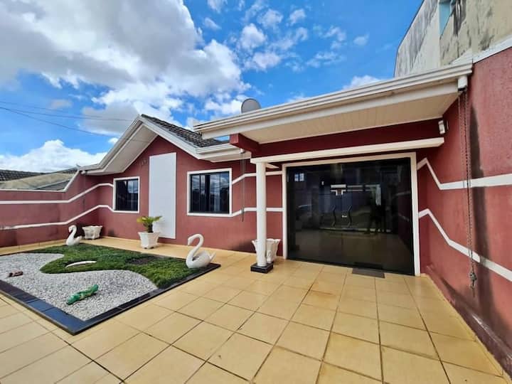 Casa Aconchegante Com Piscina - Ponta Grossa