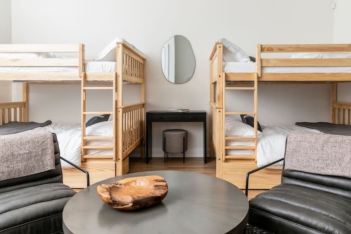 Luxury Soho Styled Two-level Townhouse | Old Town - Chicago, IL