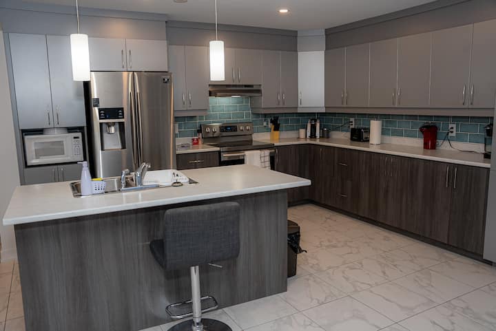 Newly Constructed House - 10 Mins From Ottawa! - Kanata
