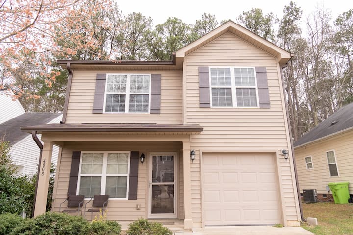Beautiful House In Raleigh - Raleigh, NC
