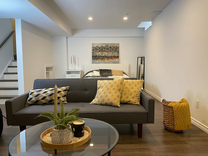 Large Amiable And Cozy Studio - Vaughan
