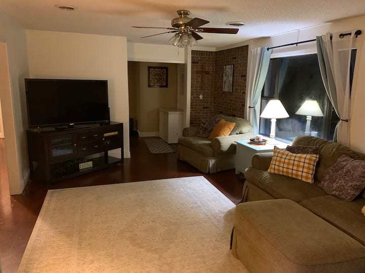Perfect Football/baseball Weekend Home! - Oxford