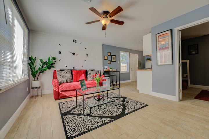 Lovely Apartment- With Best Location! (5) - Memphis, TN