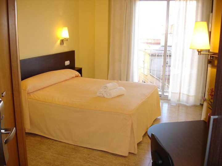 Hostal En Sant Sadurni D'anoia - Vilafranca del Penedès