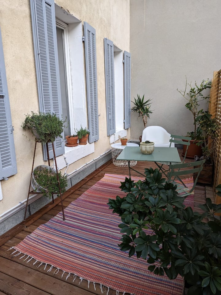 Appartement Cosy Avec Terrasse Et Parking Privé - マルセイユ