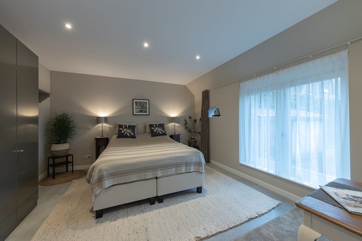 Chique Kamer Met Tuinzicht, 35m2 - Giethoorn