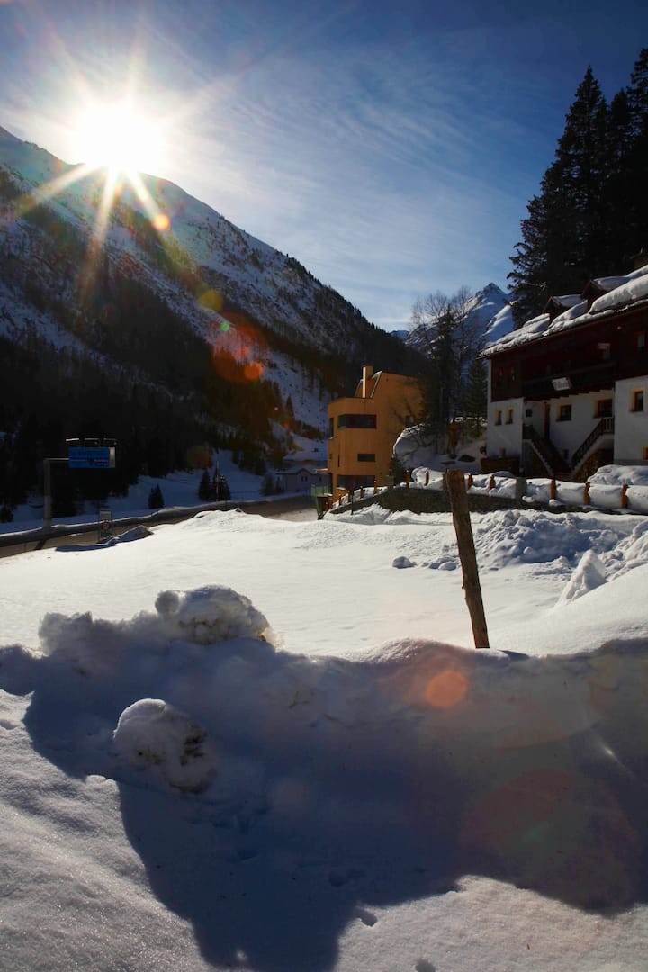 Vacation Home Valtellina - For Up To 20 People - Galtür