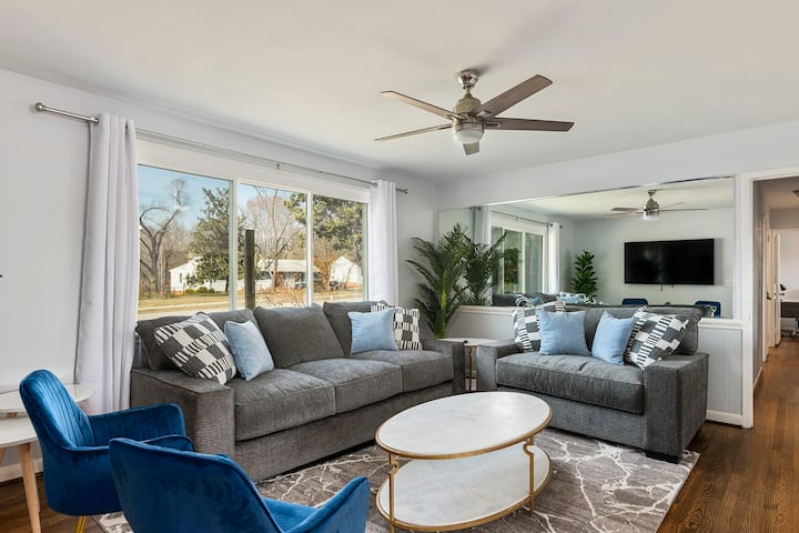 Modern Bungalow | Game Room | Fire Pit | Grill - Greensboro, NC