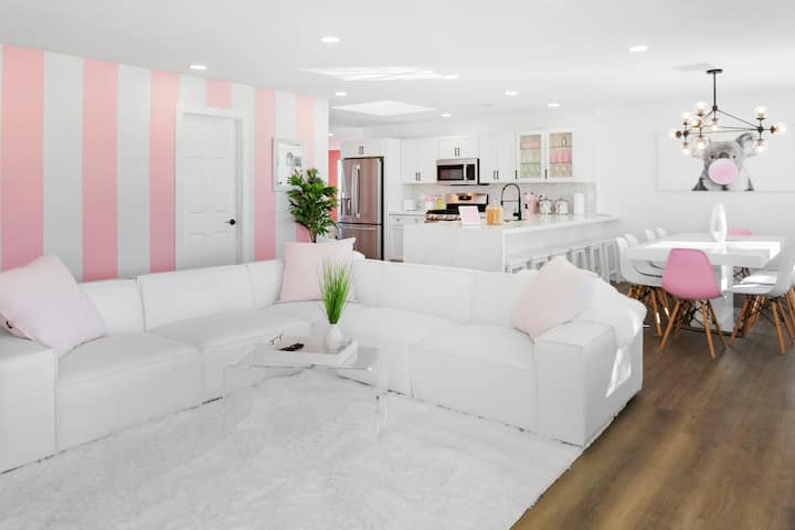 *New* The Pink Retreat - Scottsdale, AZ
