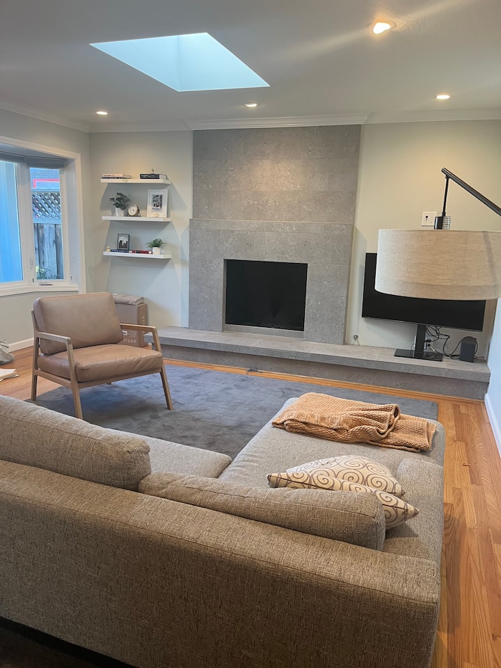 Beautiful Remodeled Home - Menlo Park, CA