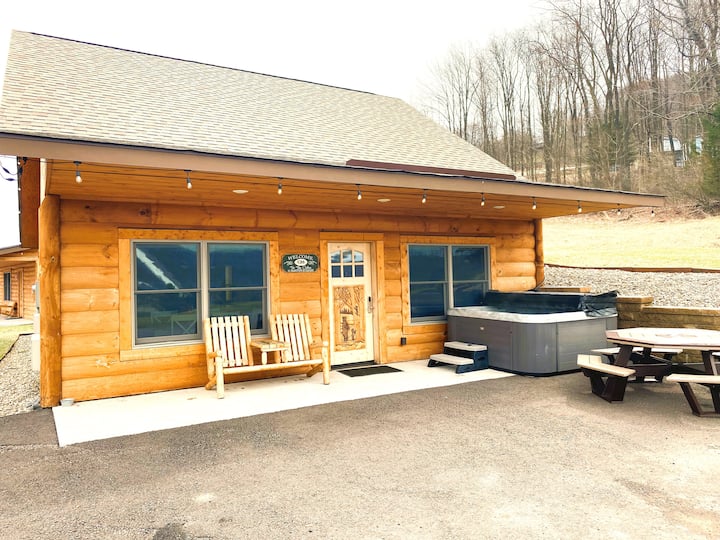 C26 - 2 Bedroom, 2 Bath, Hot Tub - Deep Creek Lake, MD