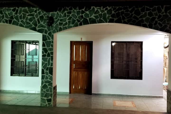 Apartamento Entero Cerca De Playa Y Montaña - Jaco