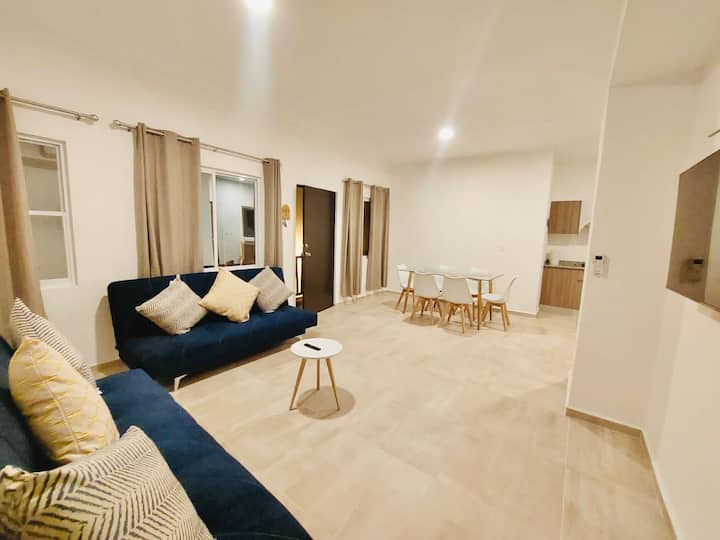Amplio Y Cómodo Condo W/piscina - Cancún