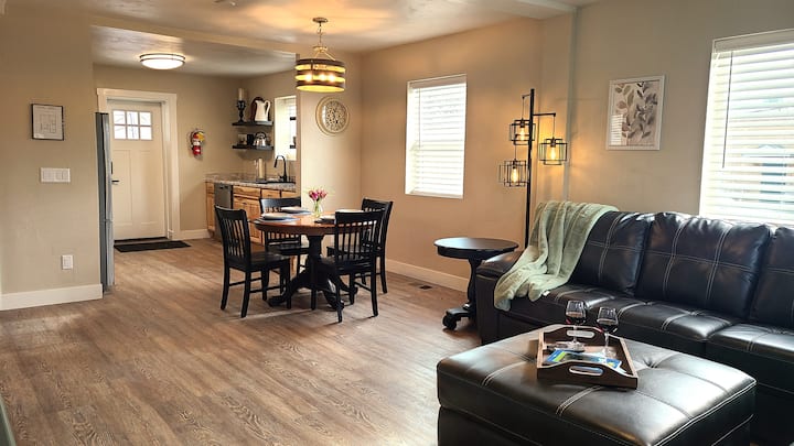Cozy Cottage - Kalispell, MT