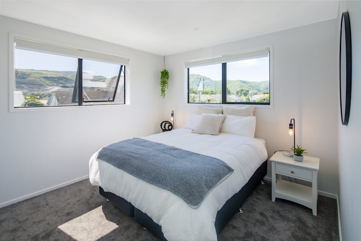 Your Home For Night, Or A Month! - Lower Hutt