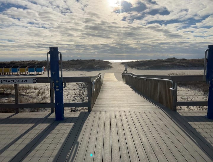 Wildwood Crest Condo On Beach - Wildwood Crest