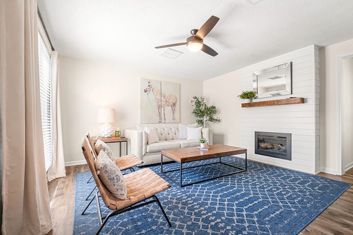 Logan Street: Centrally Located, Renovated, 3 Beds - Louisville, KY