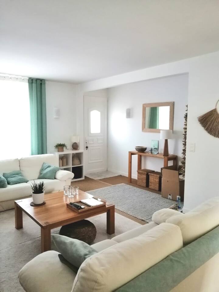 Accueillante Maison Centre-ville - ibis budget Cholet Centre