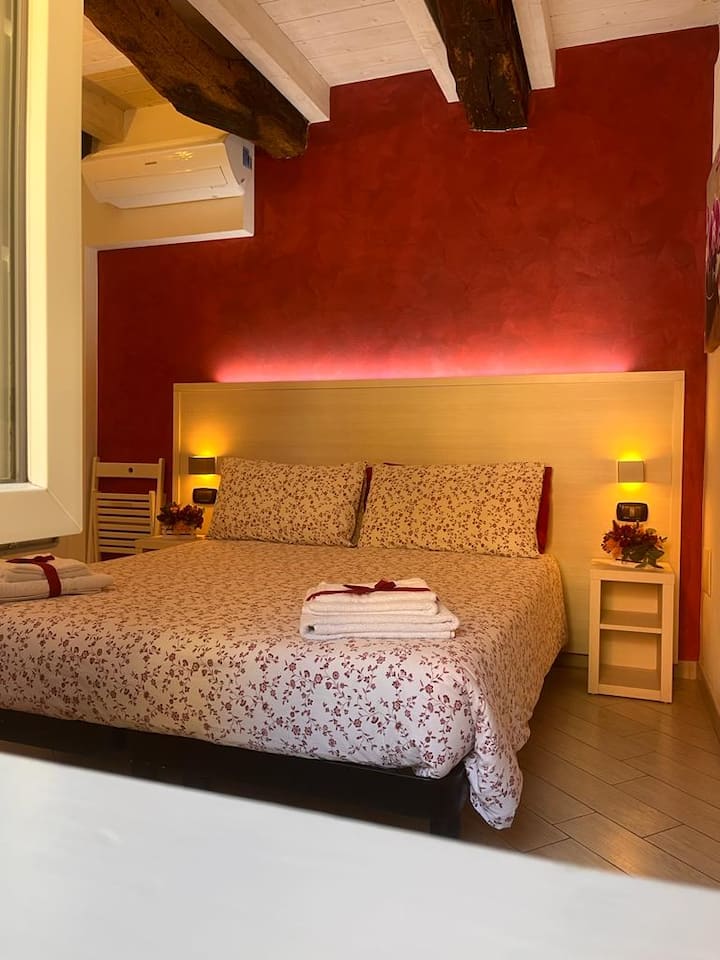 Camera Bordo,16 Con Letto Matrimoniale O 2 Singoli - Varese, Italia