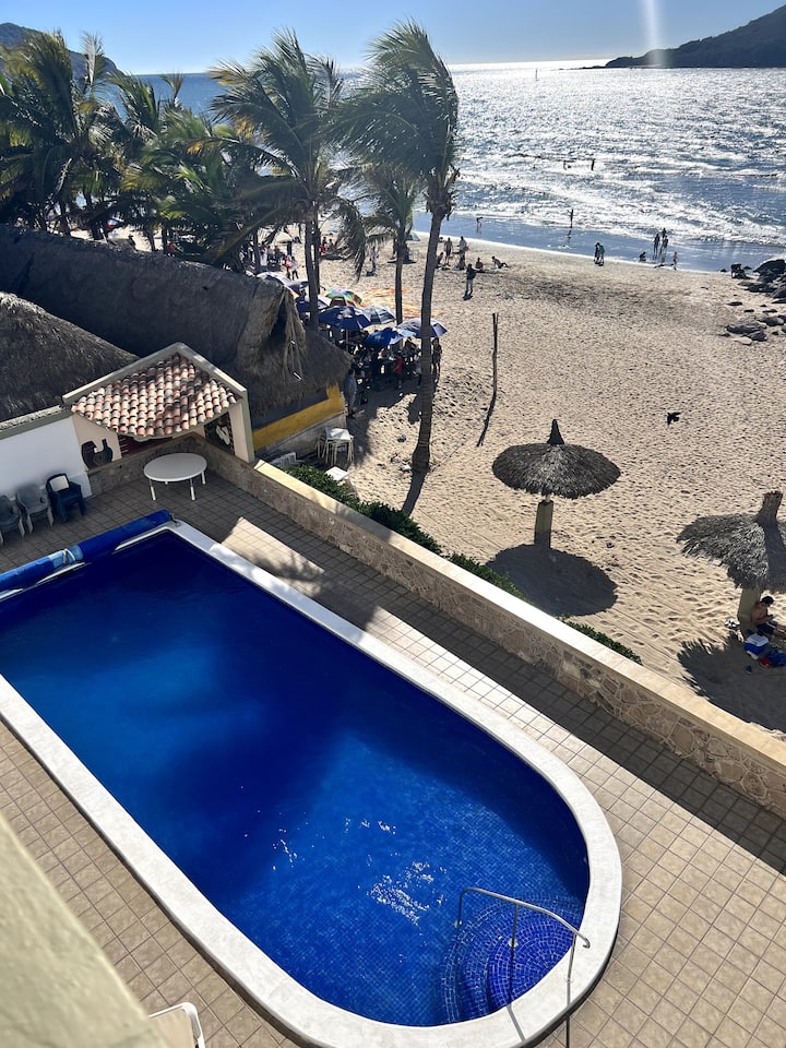 Apto. 2 Hab. Con Alberca Y Playa Privada. - マサトラン