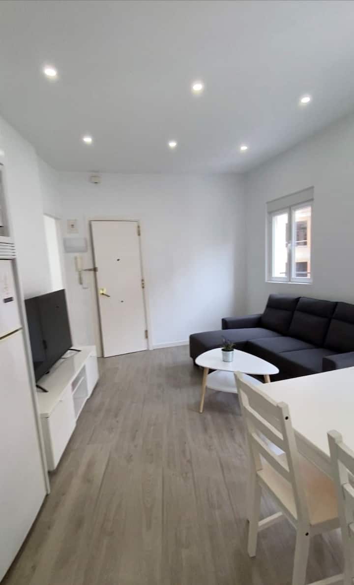 Acogedor Piso Reformado - Madrid