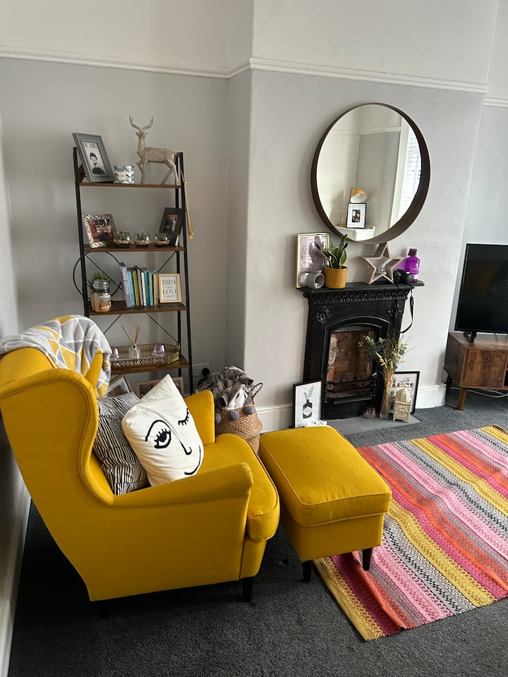 Cosy House - Wirral
