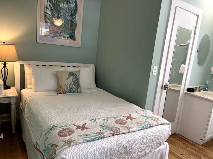 Seahorse Room - Key West, FL