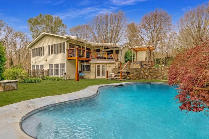 Private Newly Renovated Oasis - Walk To The Beach - Montauk, NY