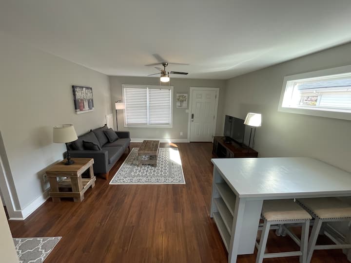 Delightful Durham Bungalow - Durham, NC