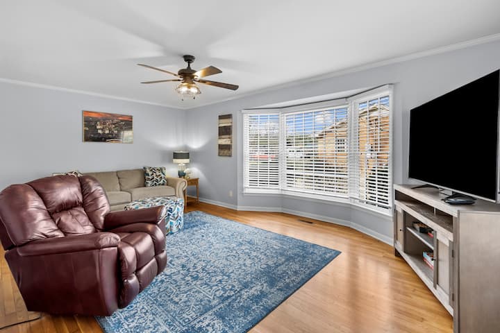 Charming Durham Retreat - Durham, NC