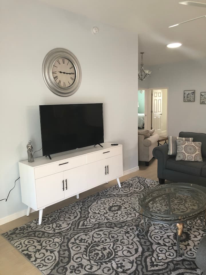 Location, Location! Hot Tub! - The Villages, FL